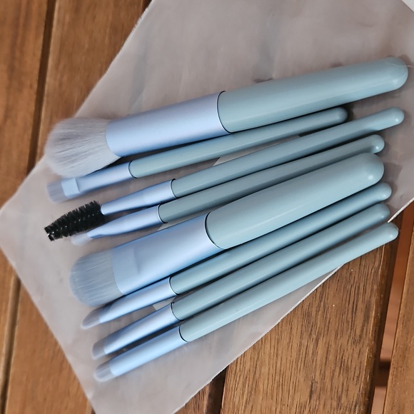 Makeup | Misty Mini Blue Set Of 8 Makeup Brushes Nwt | Poshmark